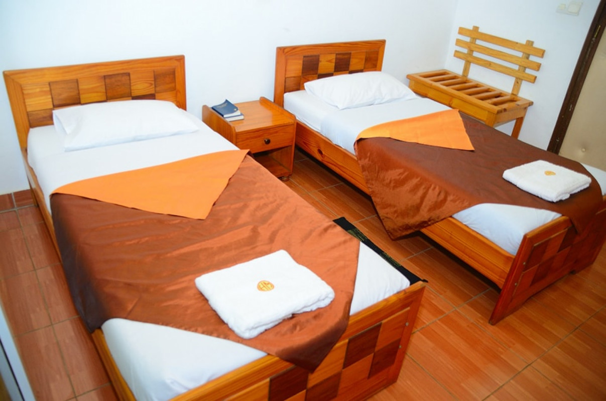 Chambre twin avec sanitaire extérieur | Aty aminay